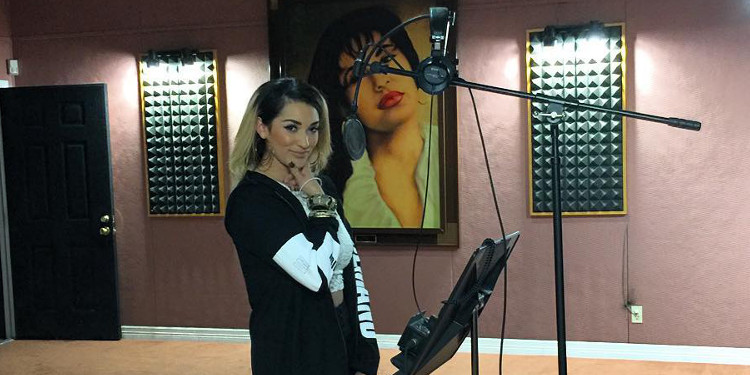 Selena’s ‘Missing My Baby’ covered by R&B singer Abrina [AUDIO ...