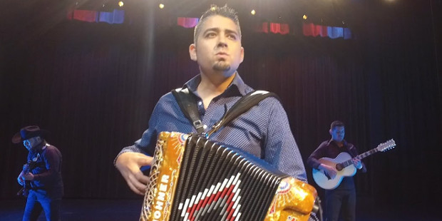 Lucky Joe debuts powerful video for ‘Te Amo Te Amo’ – Tejano Nation