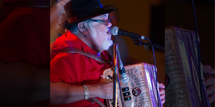 Conjunto legend Nick Villarreal hospitalized in ICU on life support ...