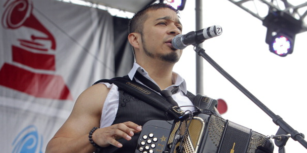 Jesse Turner talks upcoming album, son and more in Facebook video ...