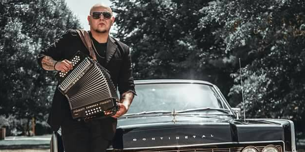‘La Reina de Mis Amores’ is second single from upcoming debut album ...
