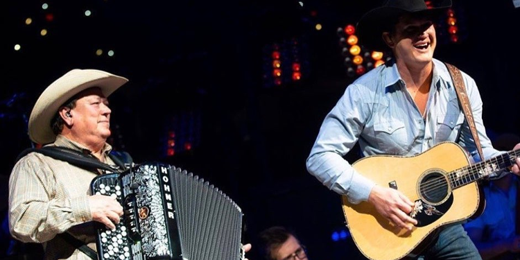 David Lee Garza shares details on surprise performance with Jon Pardi ...