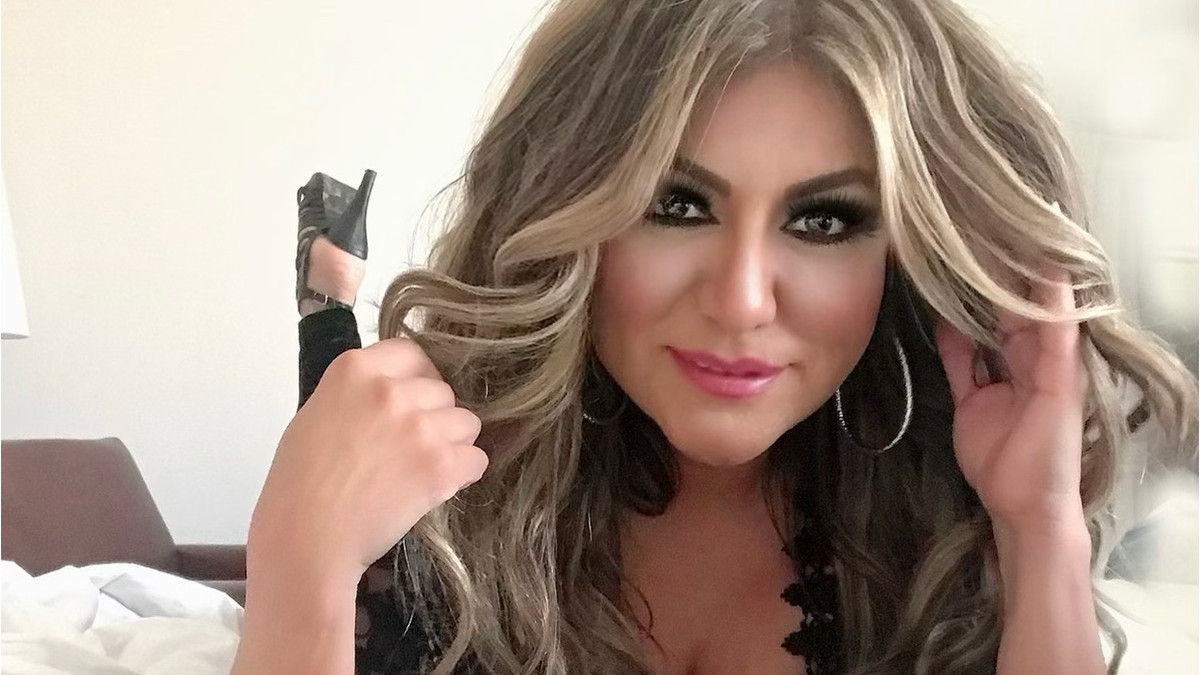 Lydia Castillo-Navarette covers ‘Tu Carcel’ for latest single from ...