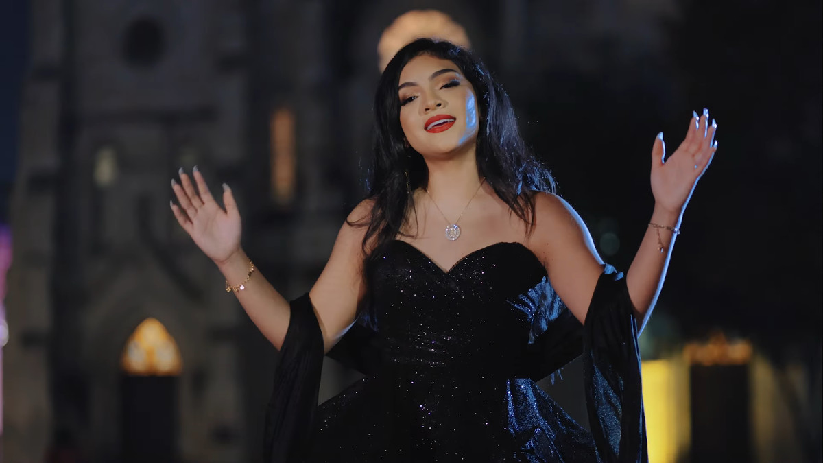 Isabel Marie performs soulful rendition of ‘Ave Maria’ for Dia de la ...