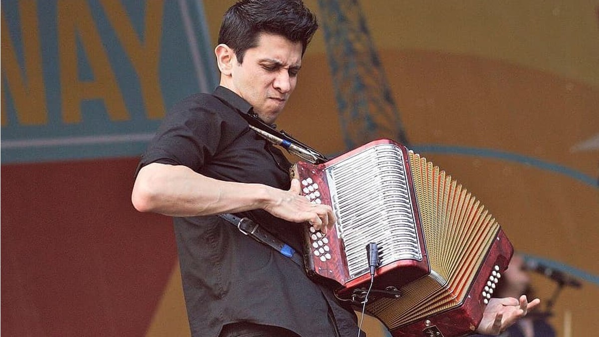 Percy Cardona Delivers ‘Full Moon’, First Country Music Solo Effort ...