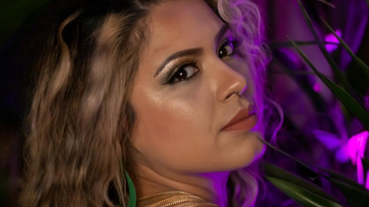 Alicia C drops Shelly Lares-produced cumbia ‘Ven’ – Tejano Nation
