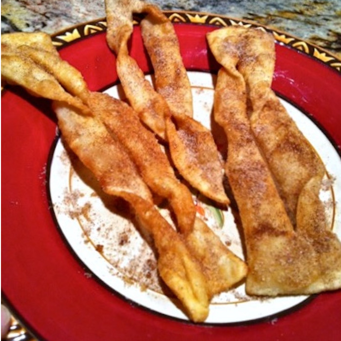 Mexican Buñuelos a Holiday Tradition — Incredibly Crispy Cinnamon ...