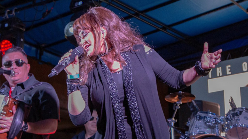 Patsy Torres Unveils Passionate New Single ‘Soy Tuya,’ Produced by ...