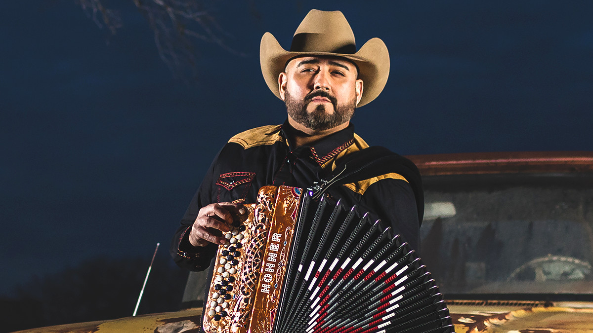 Lucky Joe Discusses New Single and Announces Echale Ganas Tour – Tejano ...
