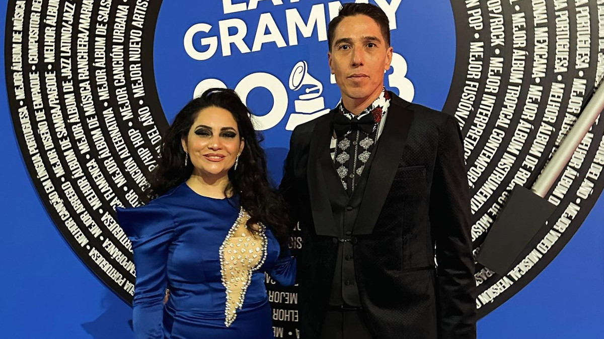 Steffanie Martinez gets engaged while attending Latin Grammy Awards in ...