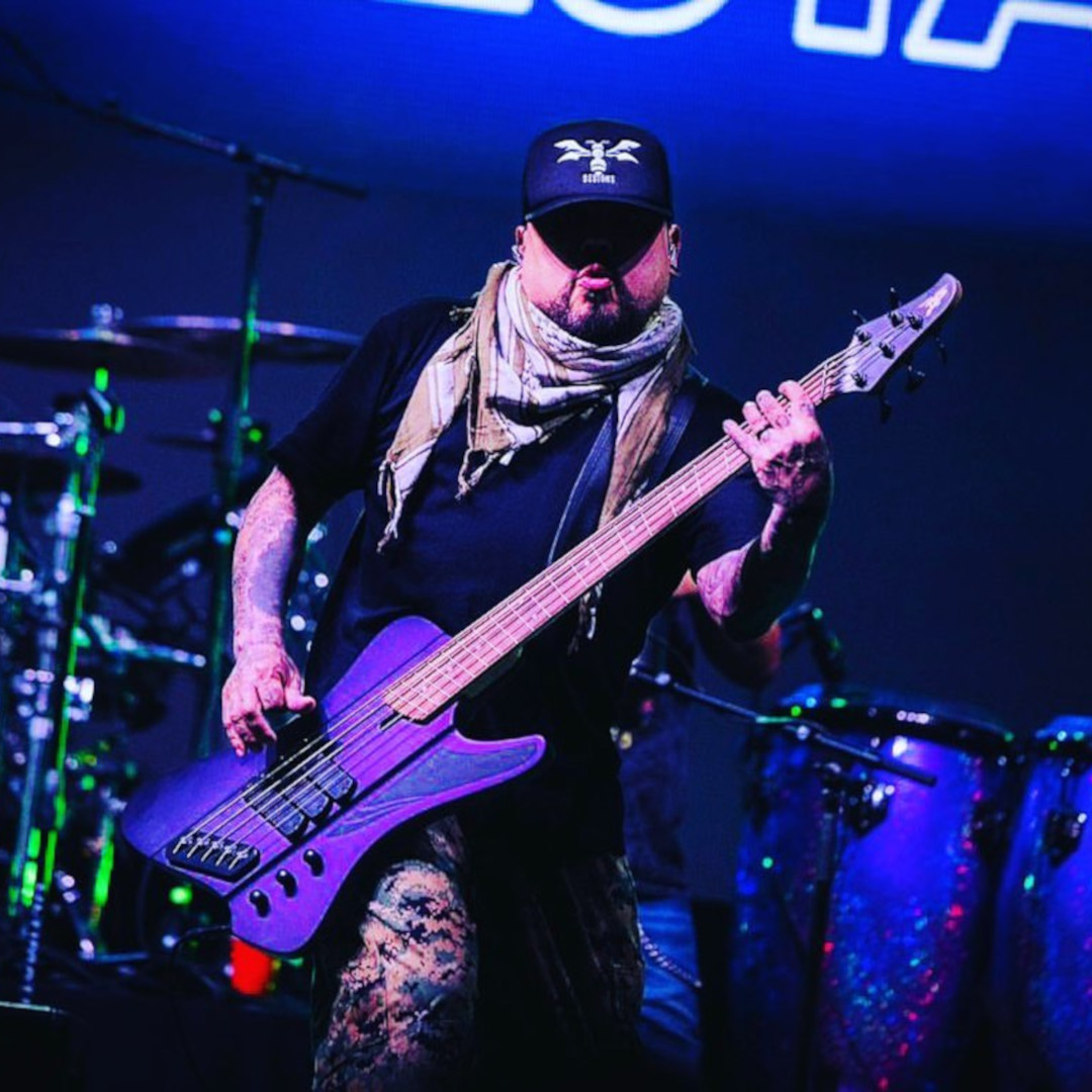 AB Quintanilla III Y Los Kumbia Allstarz Deliver Surprise Pop-Up ...