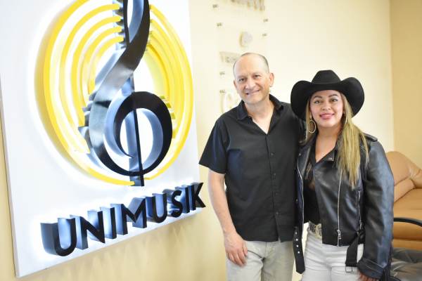 Erika Renée Celebrates Love with New Single ‘Puedo Ser Tu Mujer ...