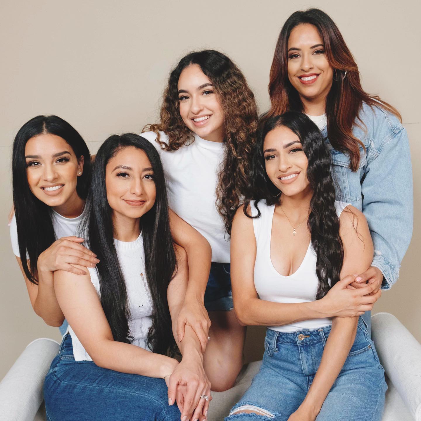 Las Fenix Add Son of Late ‘King of Cumbia’ to Lineup of Final Concert ...