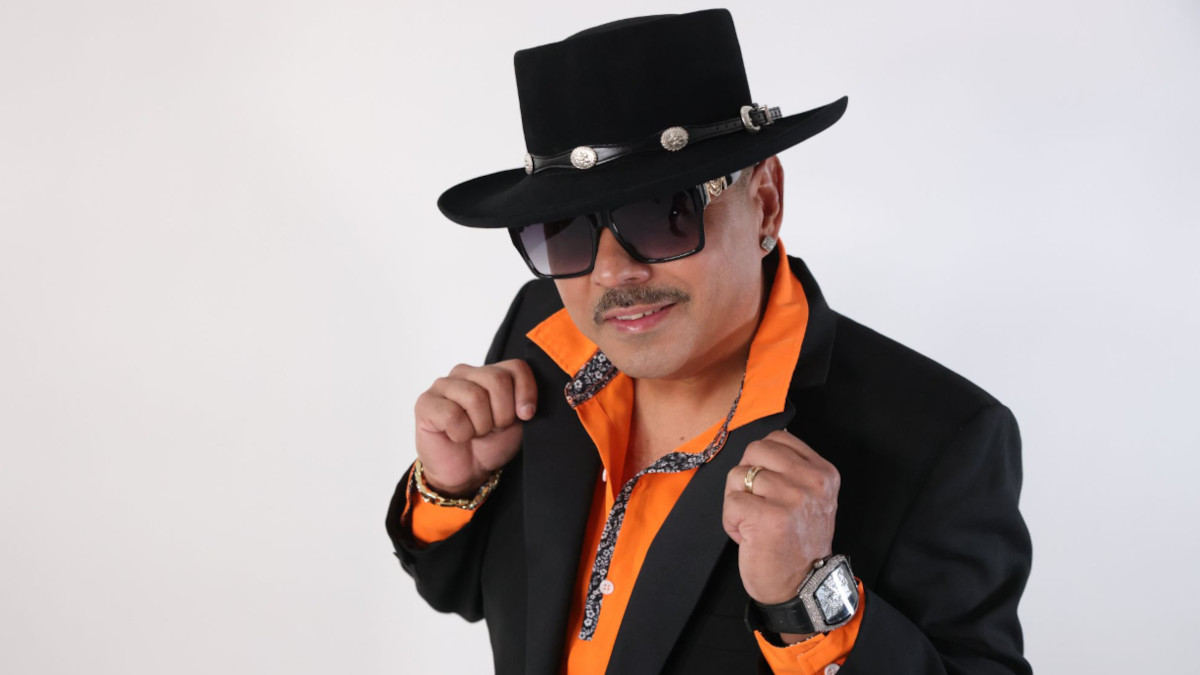 Ray Ray Joins Tejano Legends at the Totally Tejano Hall of Fame Museum ...