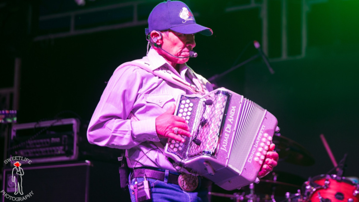 Jaime DeAnda Shares Tejano Music Awards Fan Fair Performance with 3 ...