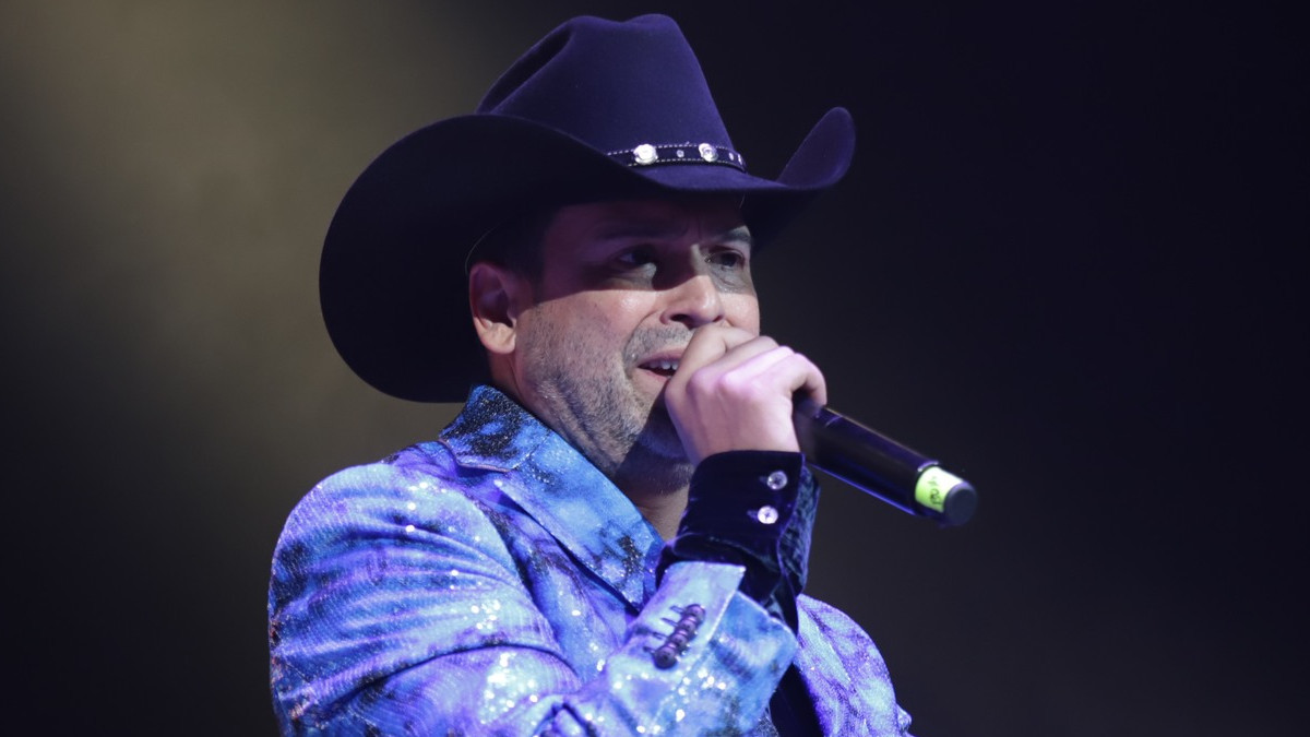 Bobby Pulido to Perform National Anthem at TAMACC’s Women of ...