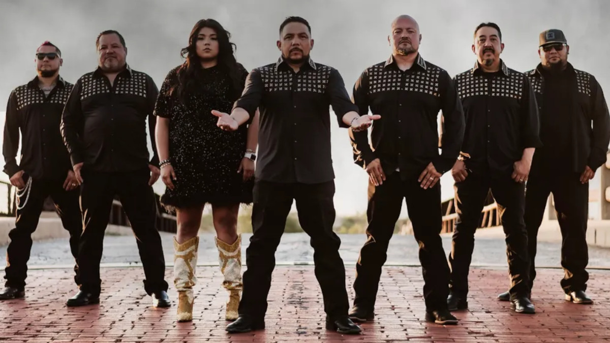 Grupo Entrego Delivers Emotional New Single ‘Adónde’ – Tejano Nation