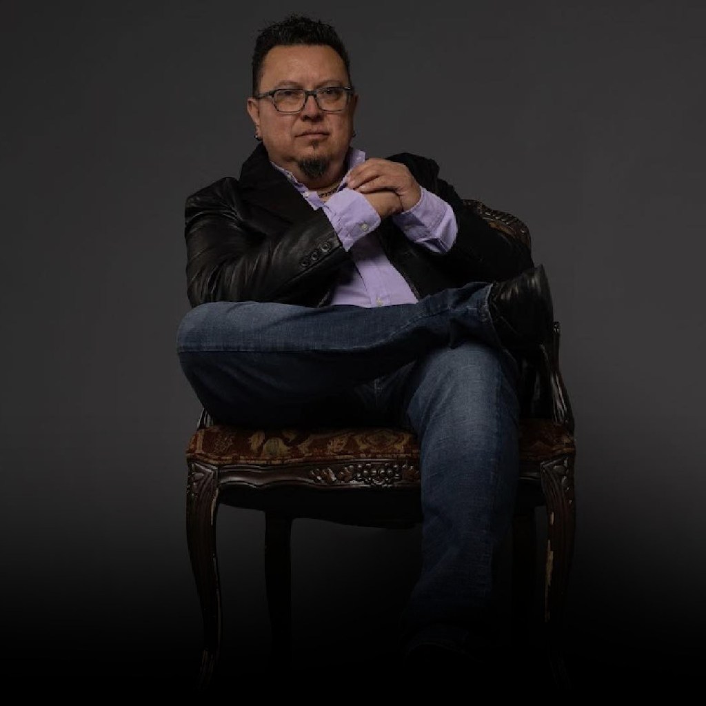 David Lee Rodriquez y CUATRO11 Make Emotional Impact on Tejano Radio ...