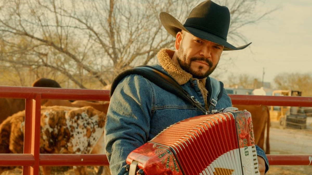 Michael Salgado Builds on 30-Year Legacy With Cinematic New Video ‘Una ...